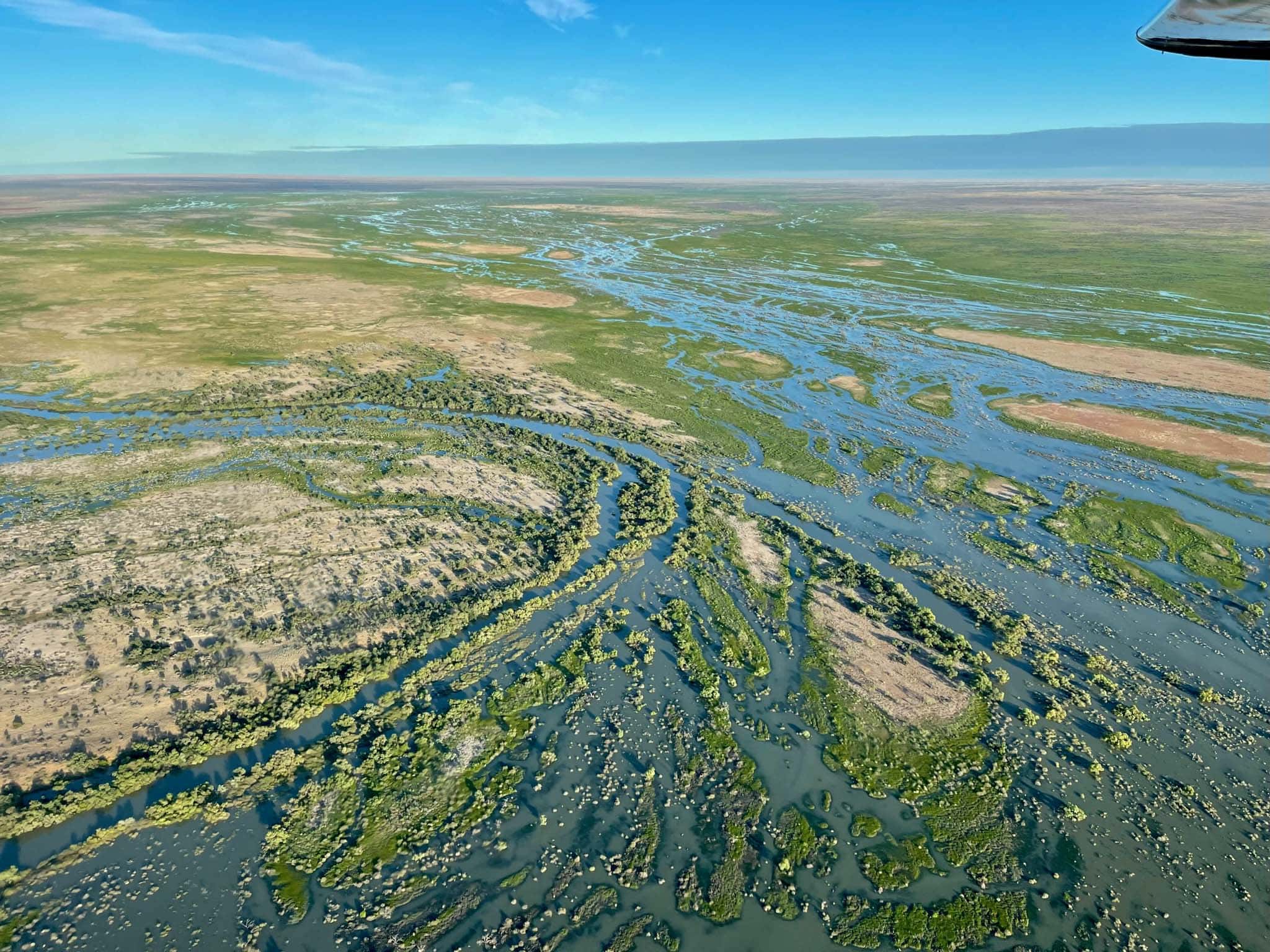 Birdsville Scenic Flight Itinerary: Lake Machattie, Eyre Creek ...